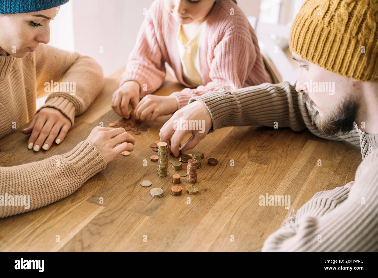 Poor woman counting money hi-res stock photography and images - Alamy