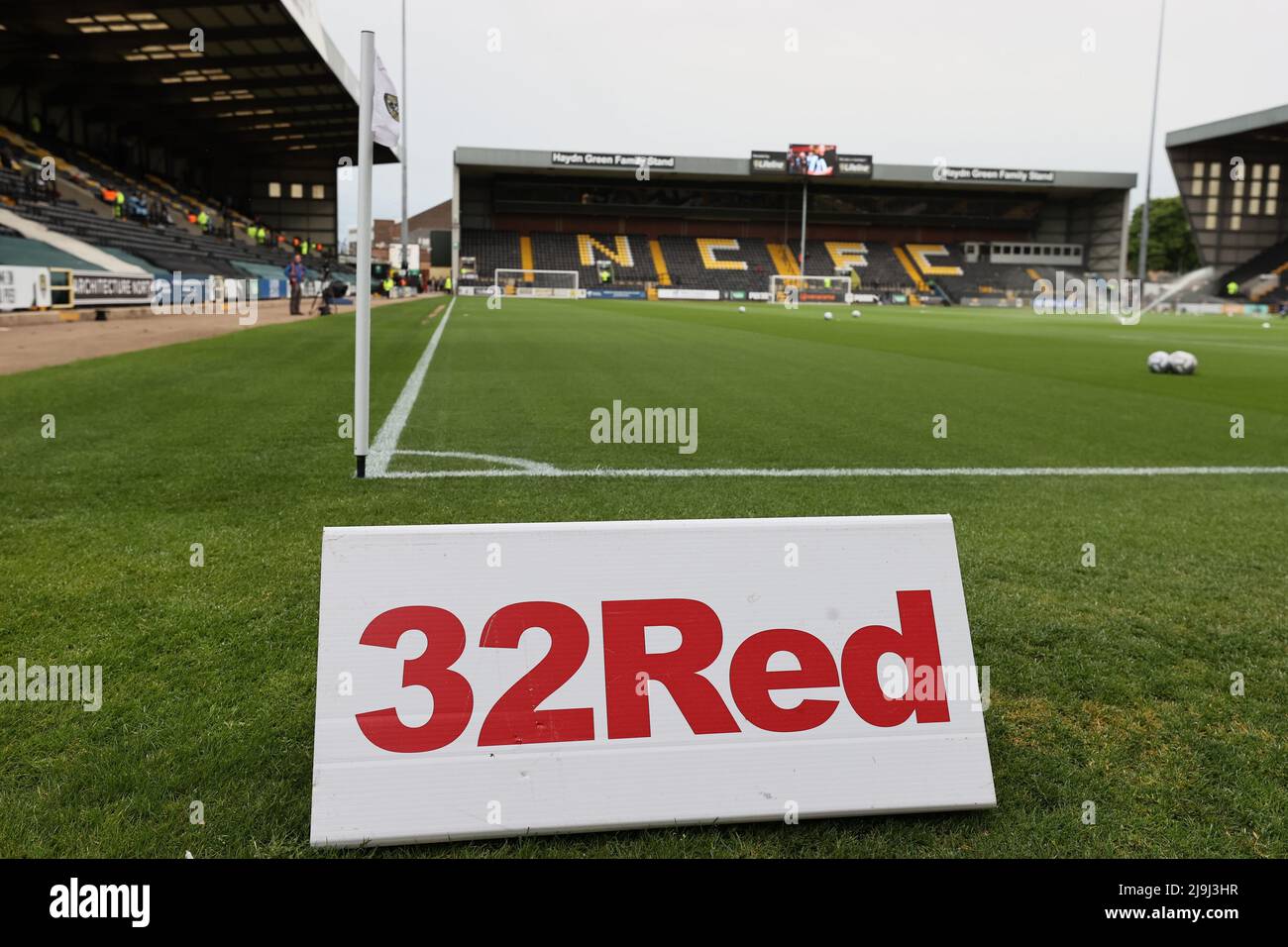 NOTTINGHAM, ENGLAND. MAY 23RD 2022. A 32 red sign is seen ahead of the ...