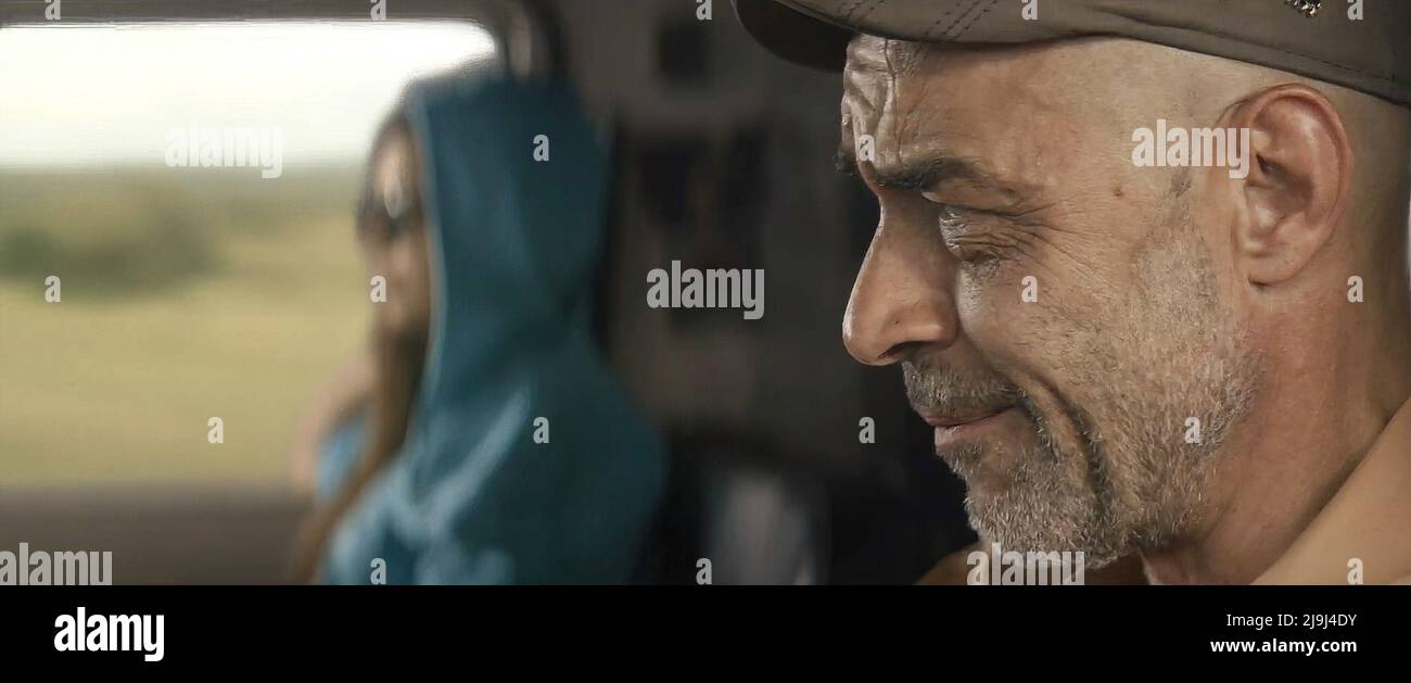 LA PASAJERA, (aka THE PASSENGER), from left: Paula Gallego, Ramiro Blas ...