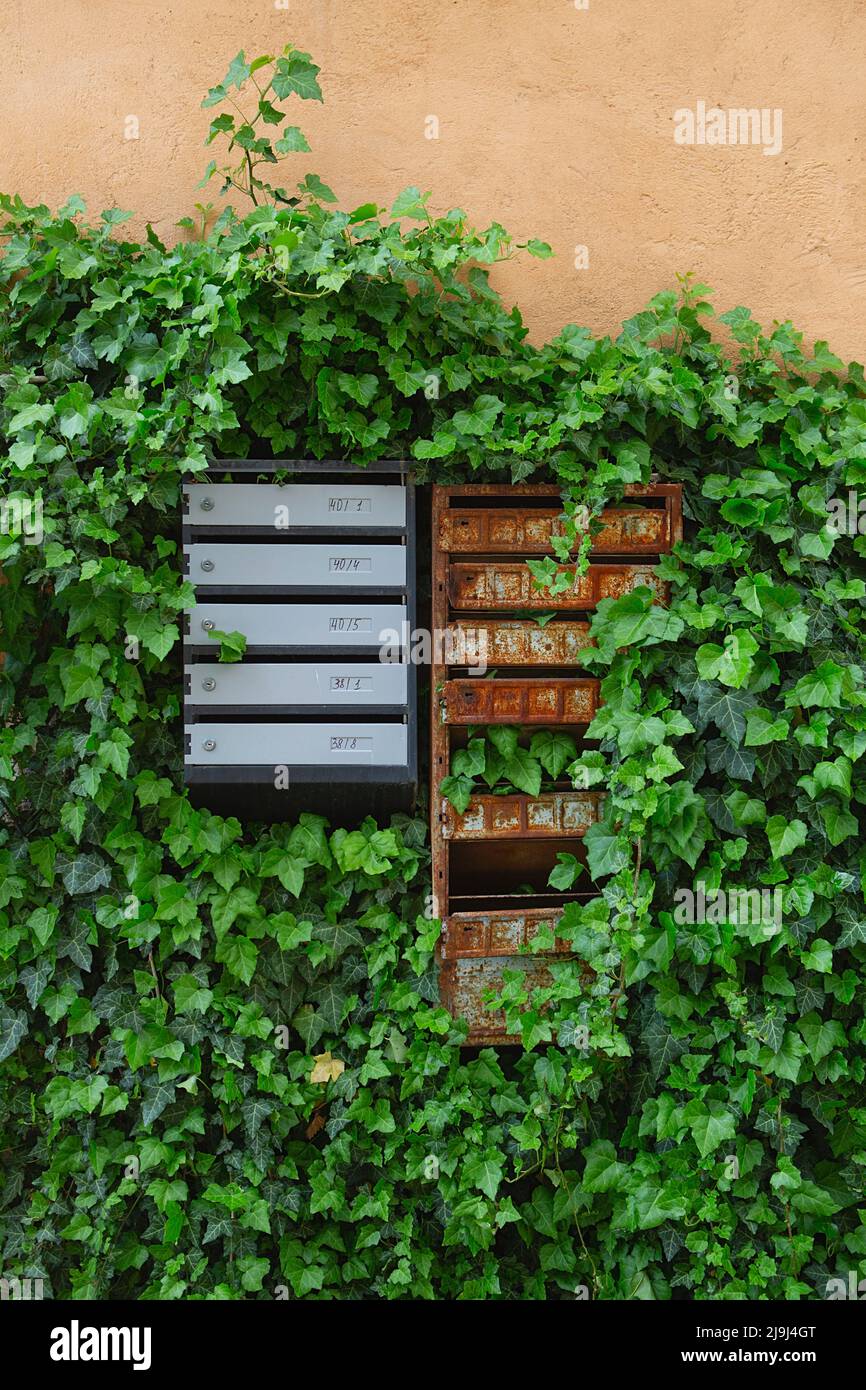 Overgrown facade old post office building hi-res stock photography and ...