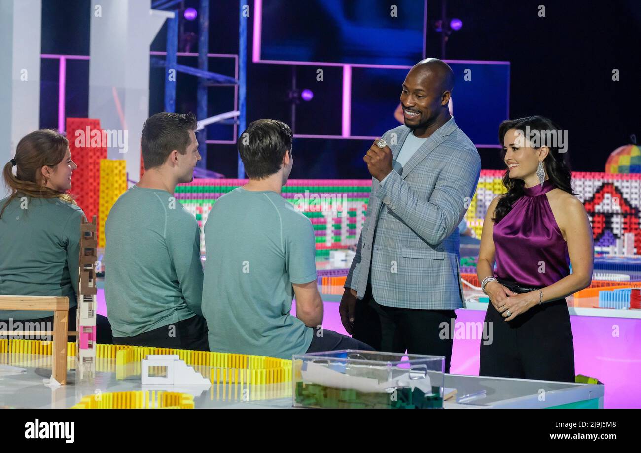 DOMINO MASTERS, contestants from Team Brains & Brawn, (from left: Emma ...