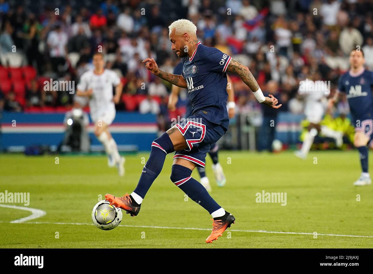 Neymar Jr Playing In A Game