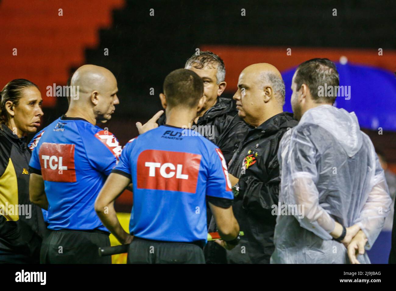 PE - Recife - 05/23/2022 - BRAZILIAN B 2022, SPORT X CRB - Referee Vinicius Goncalves during a ...