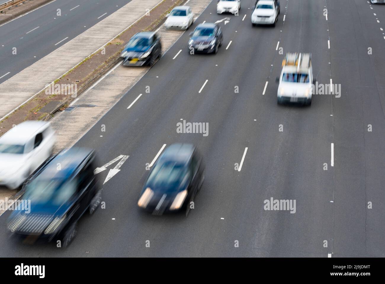 Looking south from North Sydney, late afternoon weekday traffic moving ...