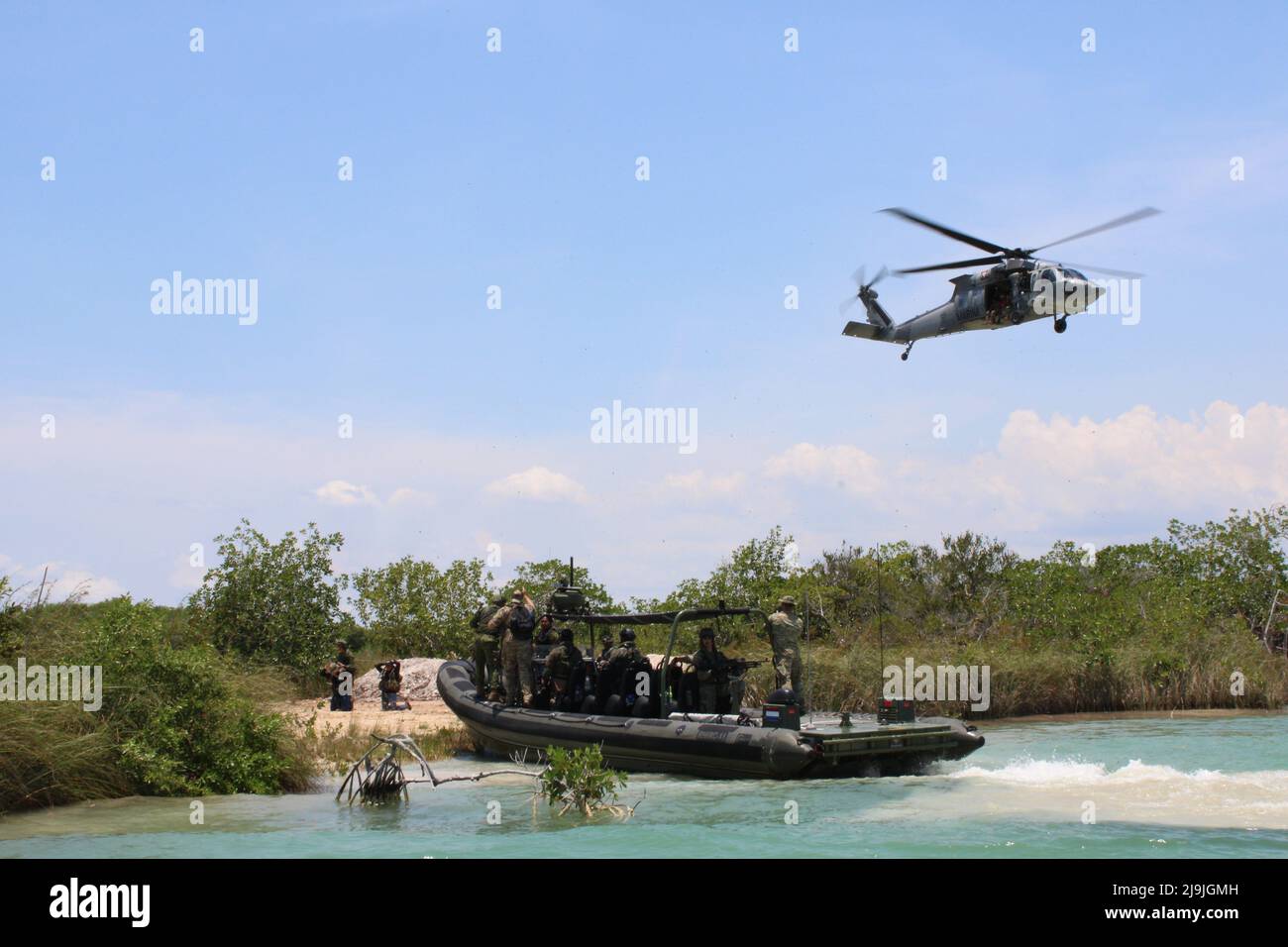 7th Special Forces Group (Airborne) conduct riverine operations during ...