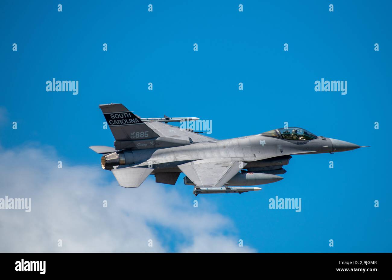 An F-16 Fighting Falcon assigned to the 169th Fighter Wing, South ...