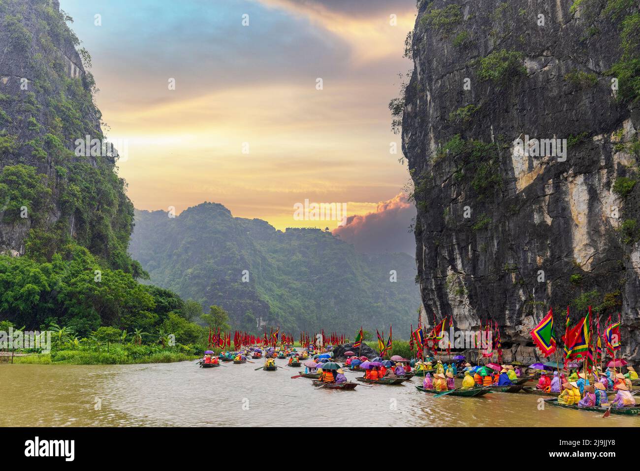 Trang An- Vietnam: the world heritage site Stock Photo - Alamy