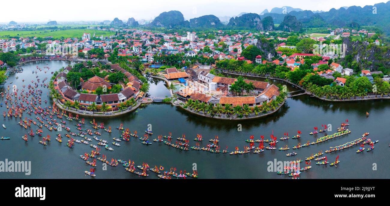 Trang An- Vietnam: the world heritage site Stock Photo - Alamy