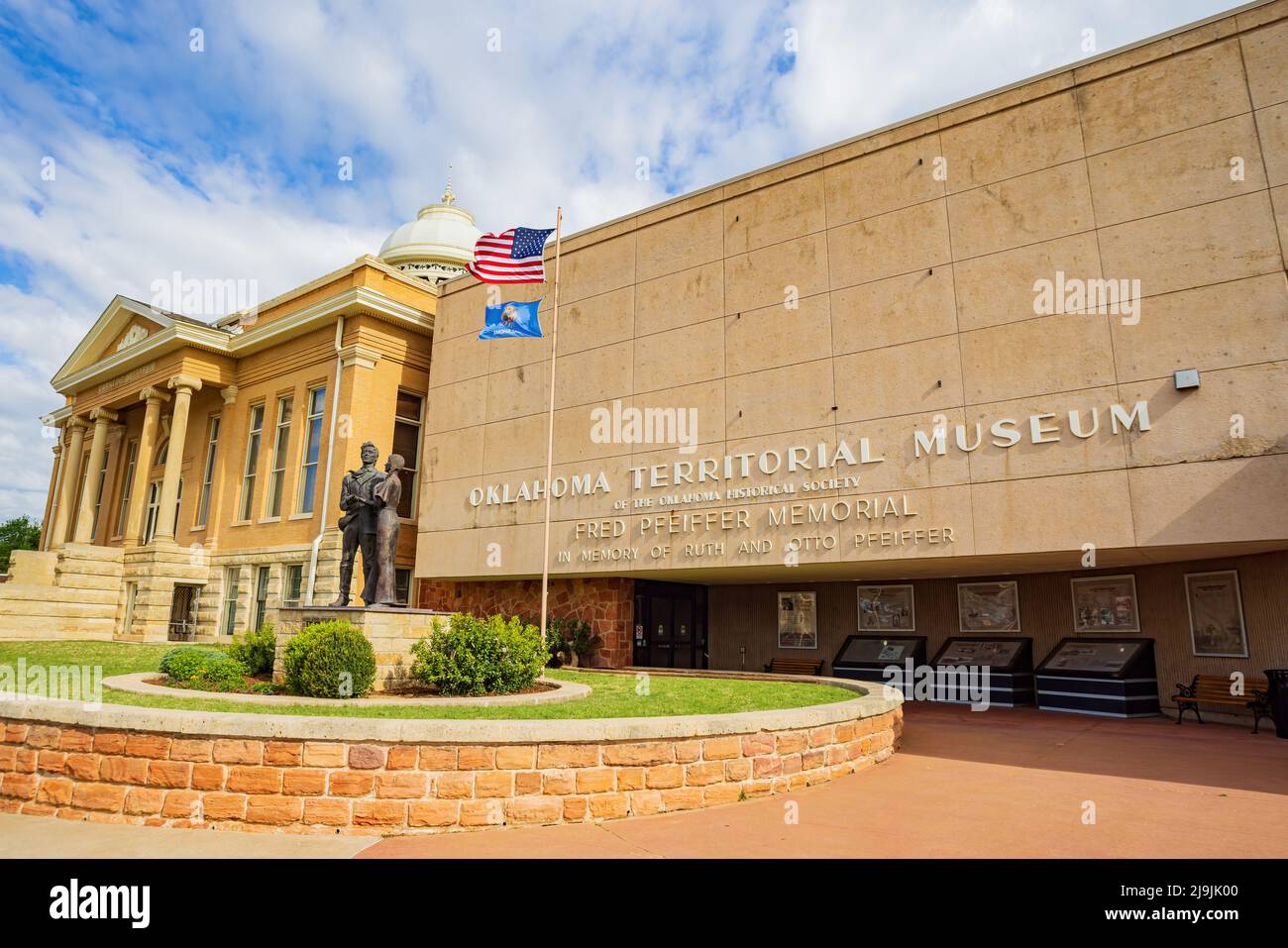 Guthrie oklahoma carnegie library hi-res stock photography and images ...