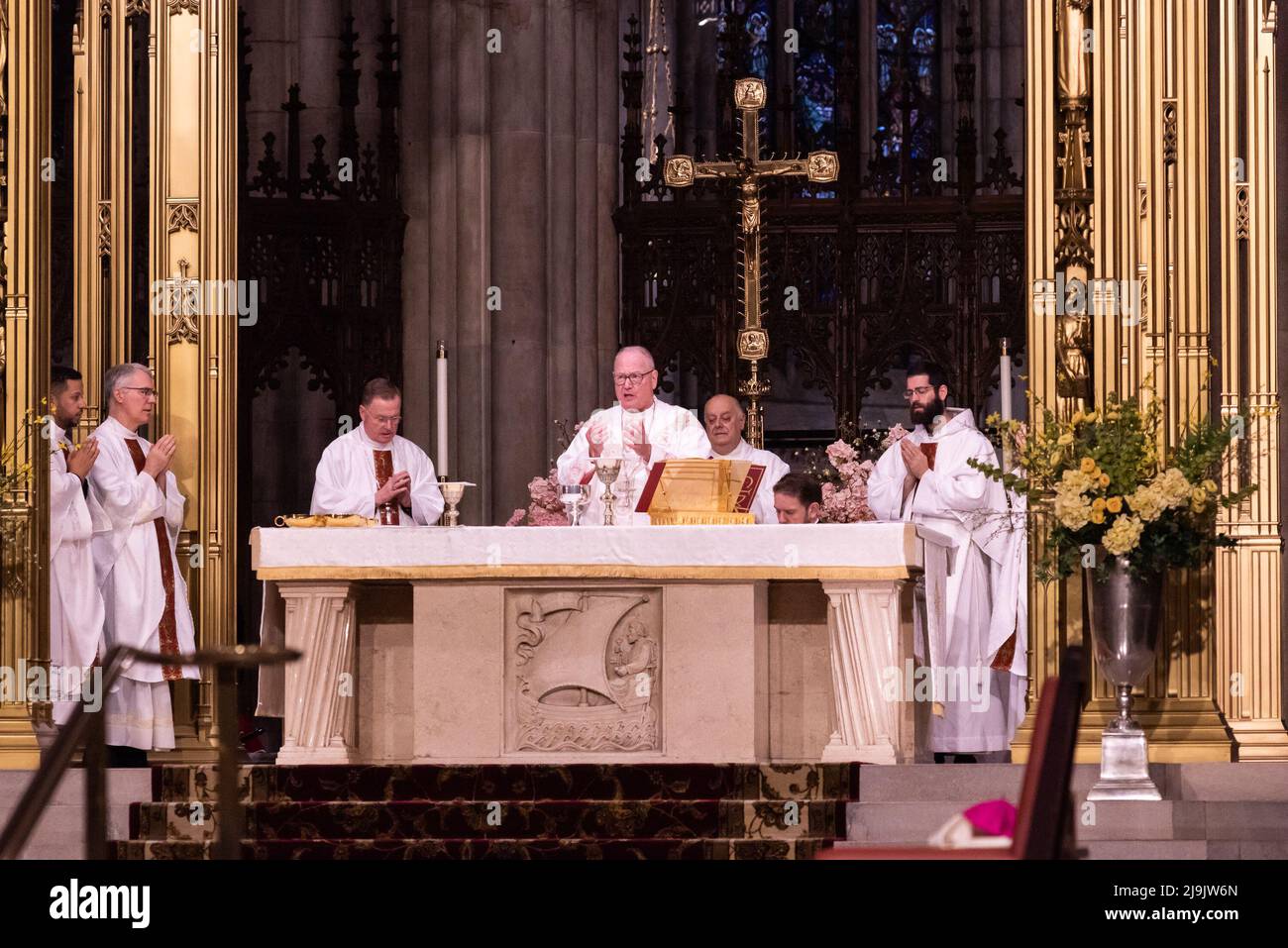 Catholic high school seniors hi-res stock photography and images - Alamy