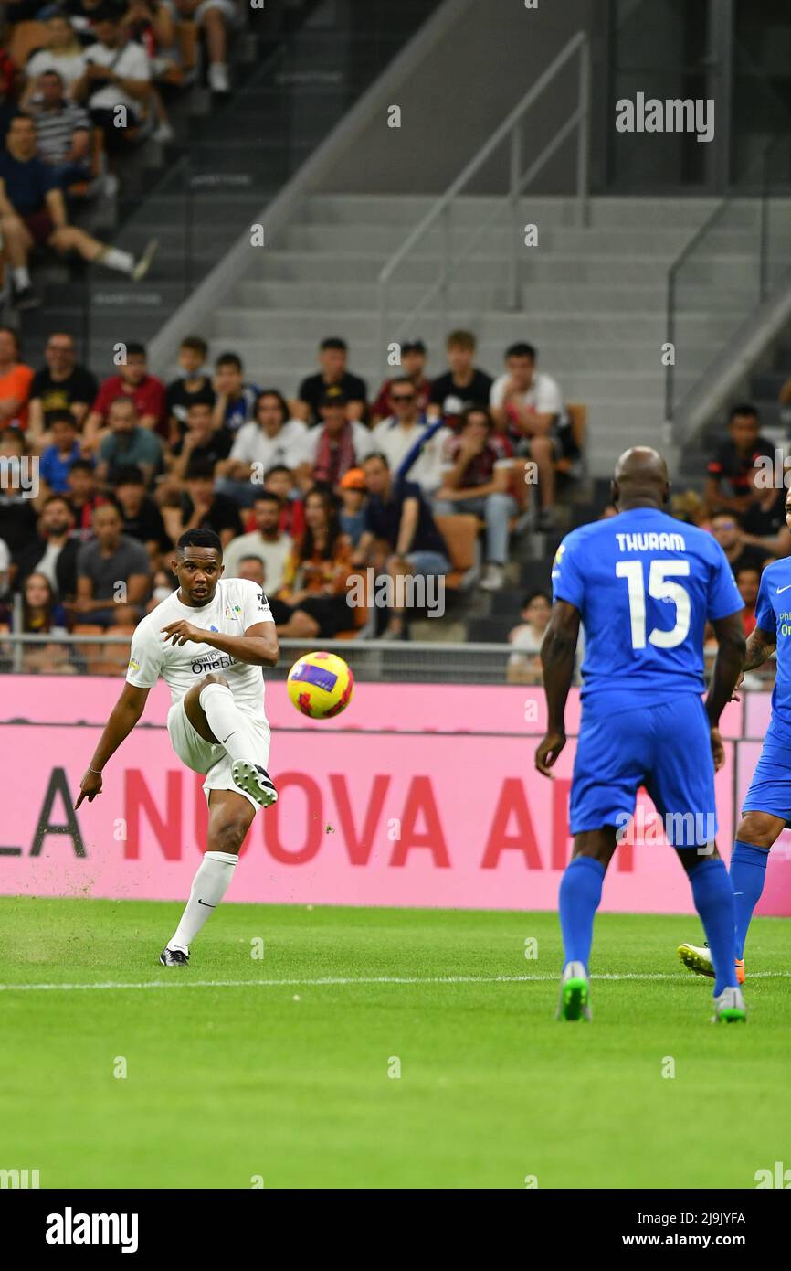 Samuel Eto'o Integration Heroes The Match San Siro Stadium Milan, Italy ...