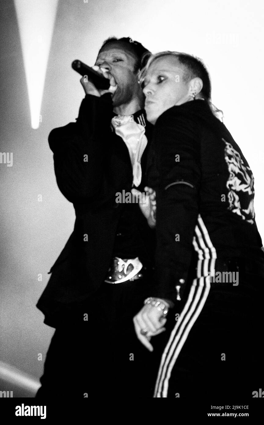 Lead singer with the pop band prodigy hi-res stock photography and ...