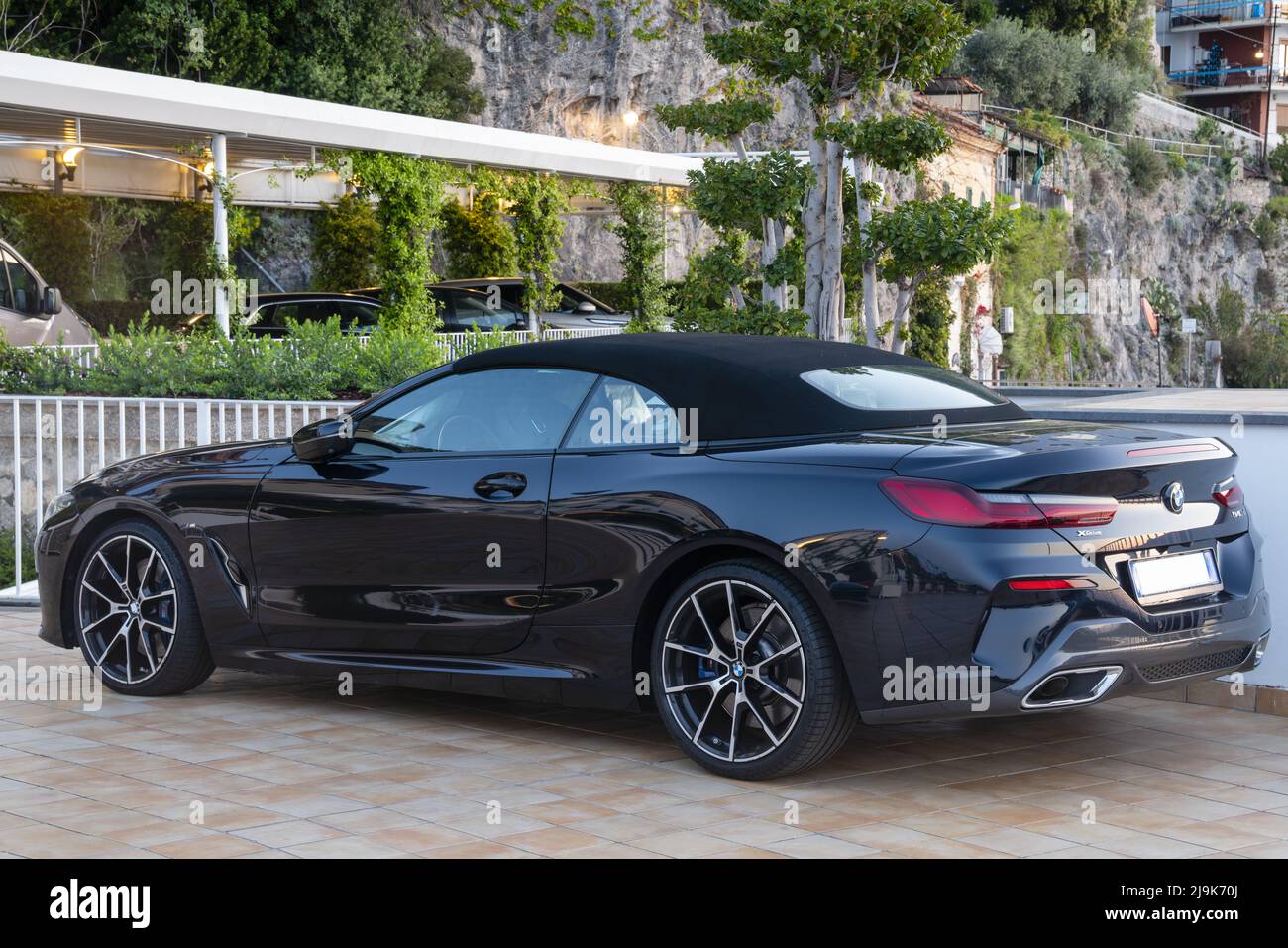 Bmw m850i convertible hi-res stock photography and images - Alamy