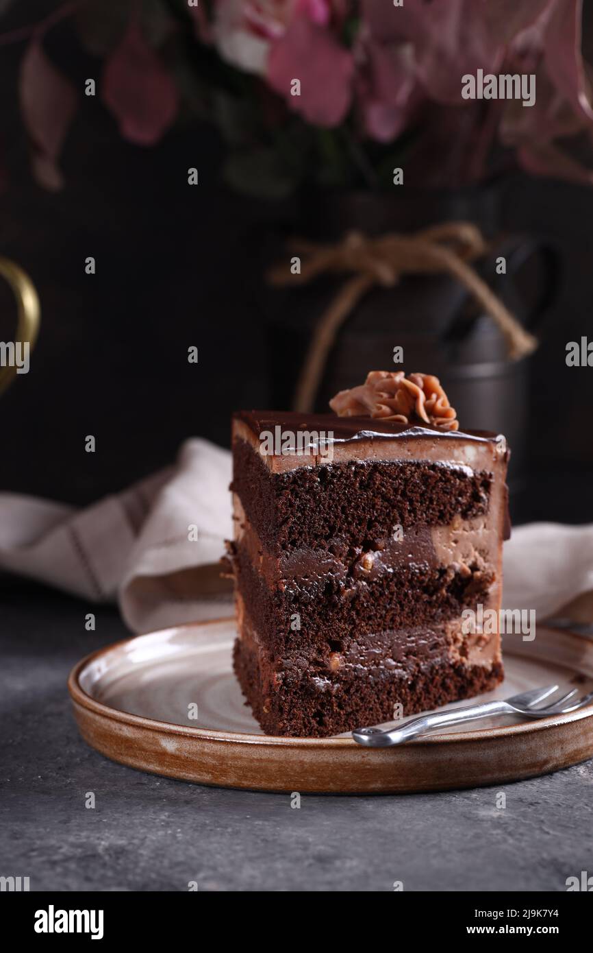 Super chocolate cake sauce hi-res stock photography and images - Alamy