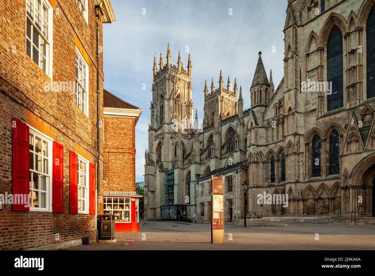 York iconic landmark hi-res stock photography and images - Alamy