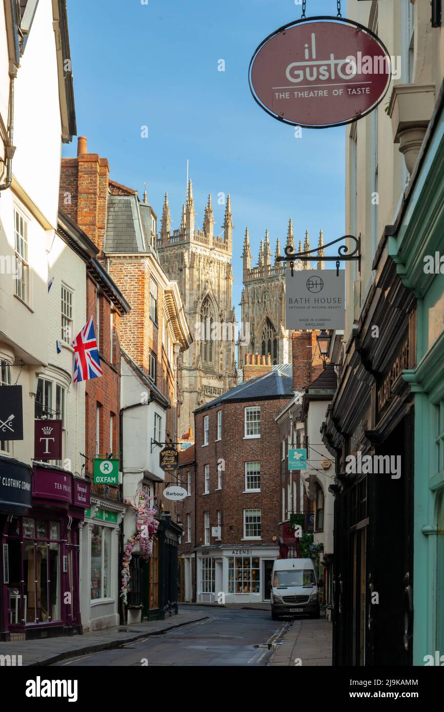 Morning on Low Petergate in York, England Stock Photo - Alamy