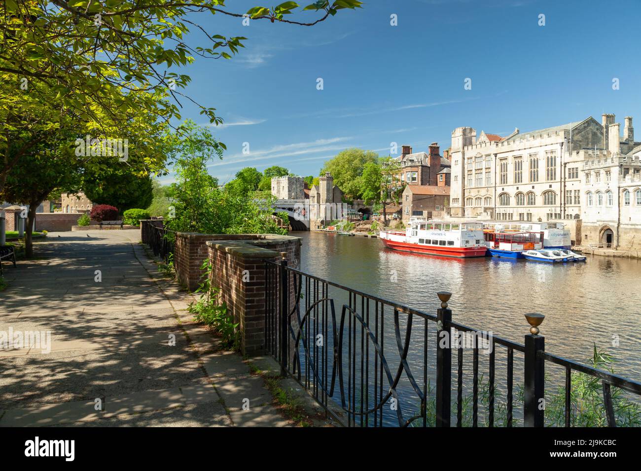 Spring afternoon on the riverside in York, England Stock Photo - Alamy