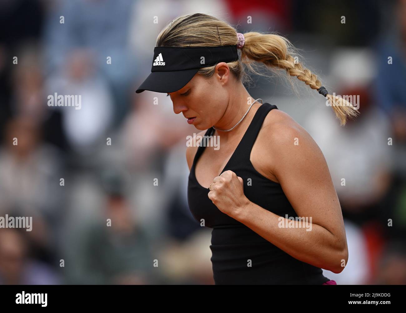 Roland garros 2022 danielle collins hi-res stock photography and images ...