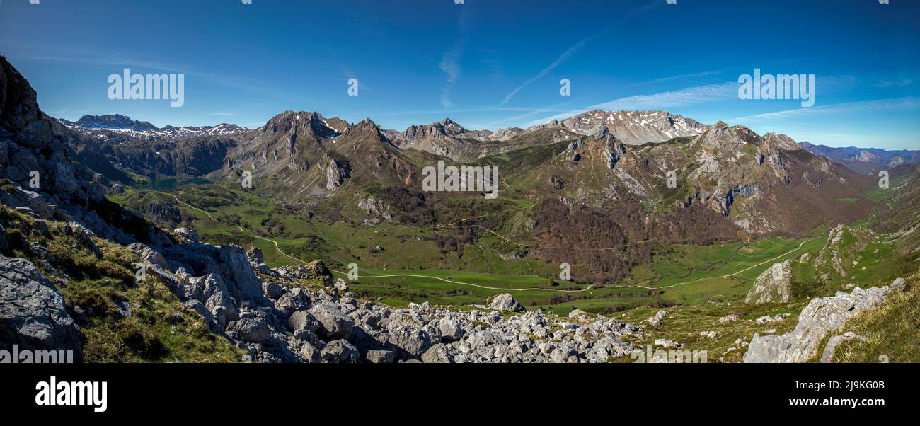 Panoramic view of the mountains of the Somiedo Natural Park in Asturias ...
