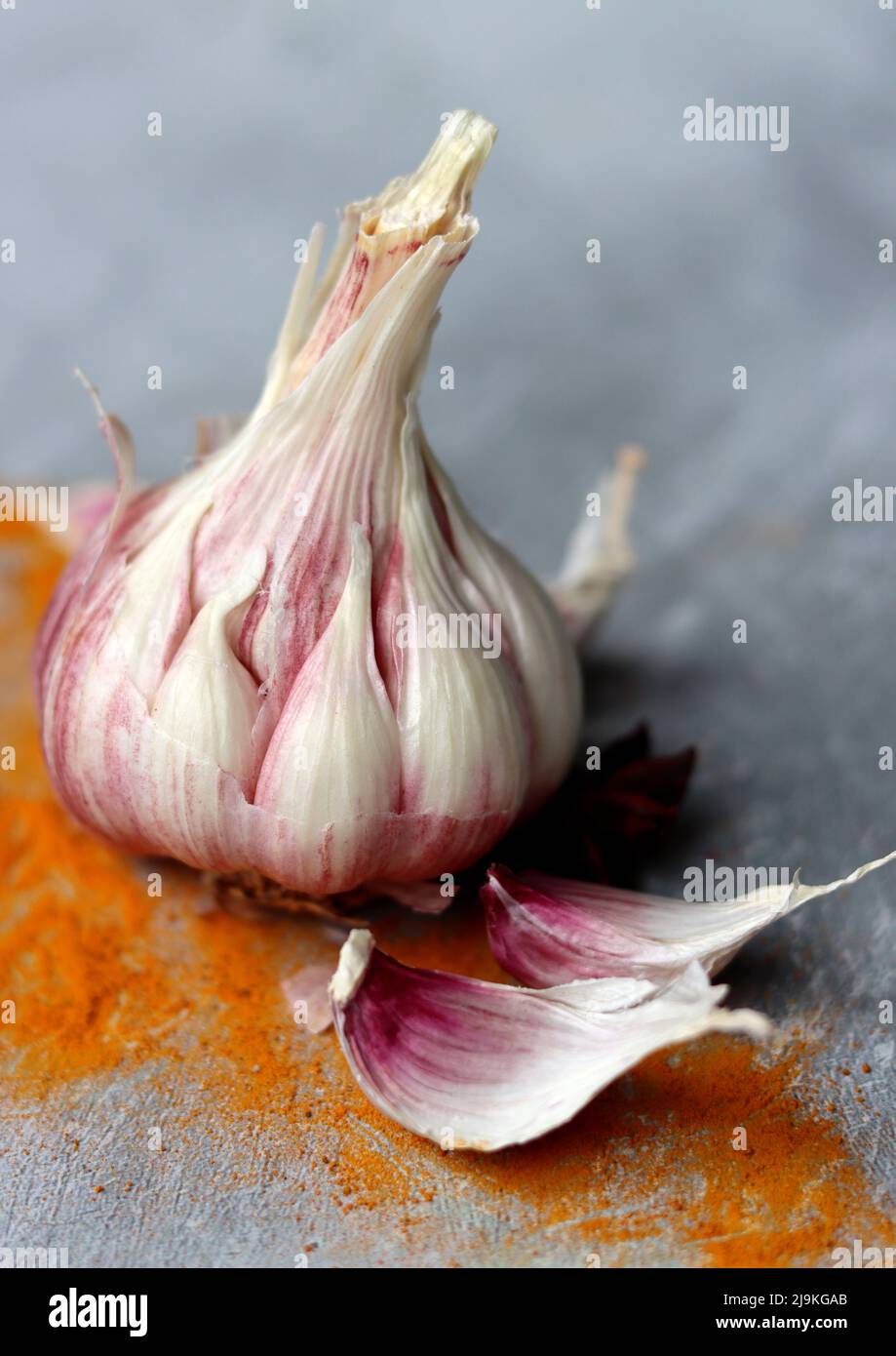 Garlic roots hi-res stock photography and images - Alamy