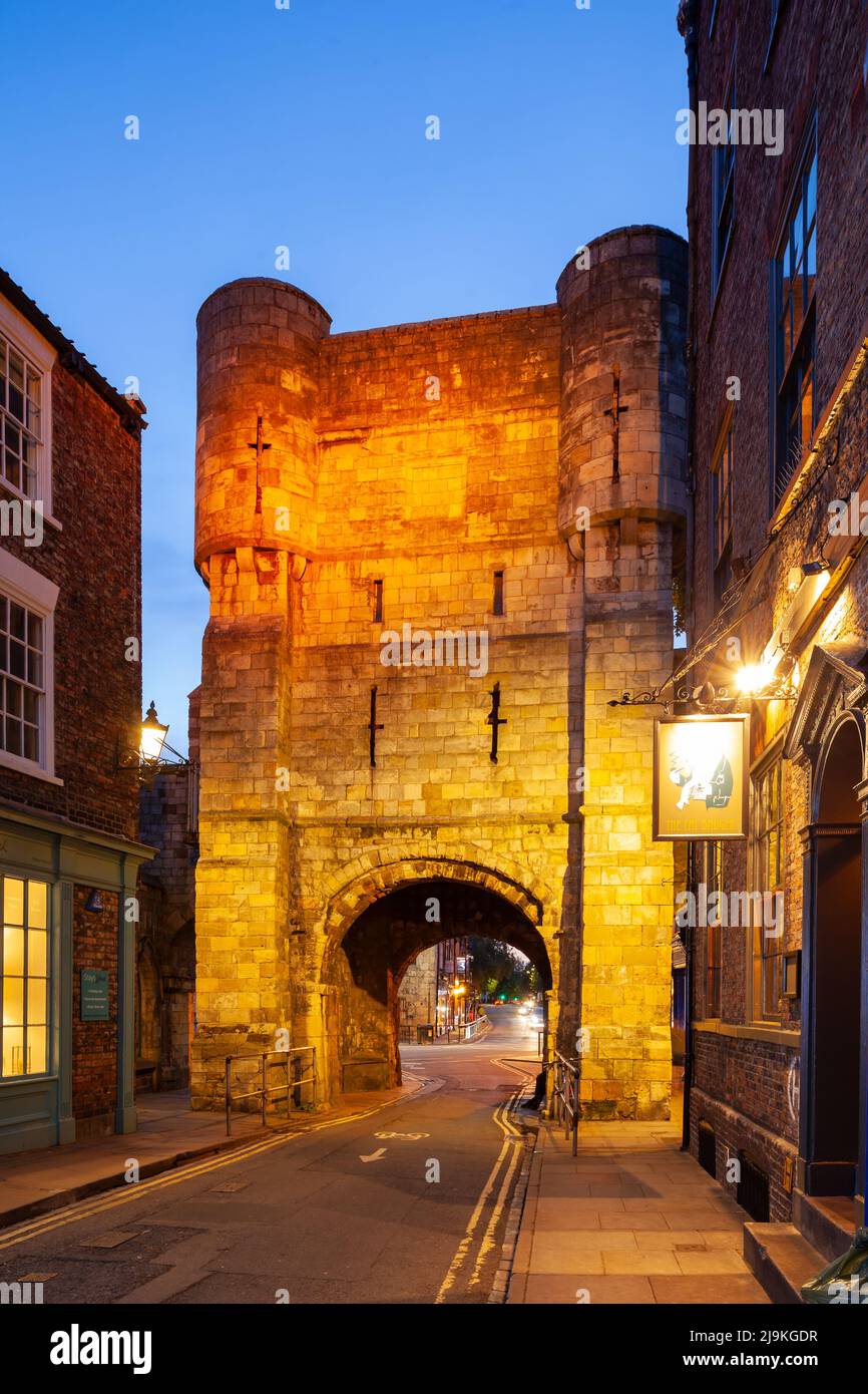 York city walls at night hi-res stock photography and images - Alamy