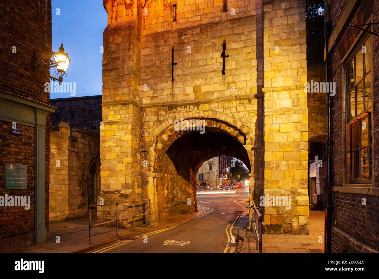 York city walls at night hi-res stock photography and images - Alamy