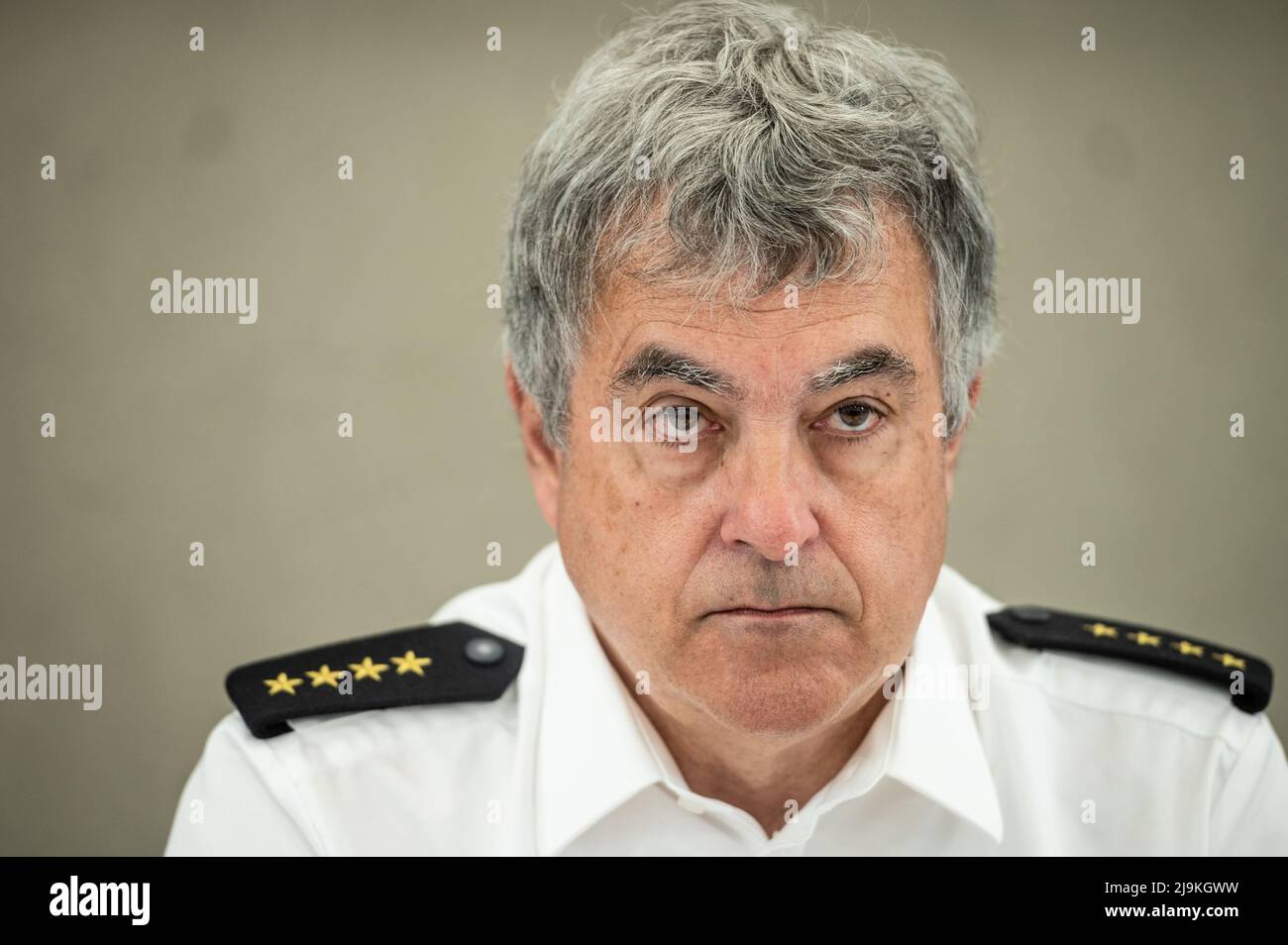 Simon head hi-res stock photography and images - Alamy