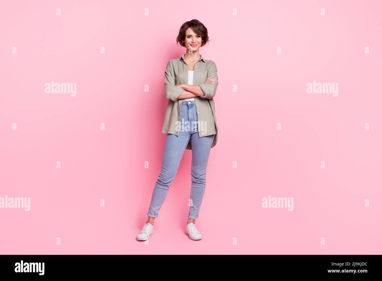 Full body photo of clever lady promoter cross arms ready decide start ...