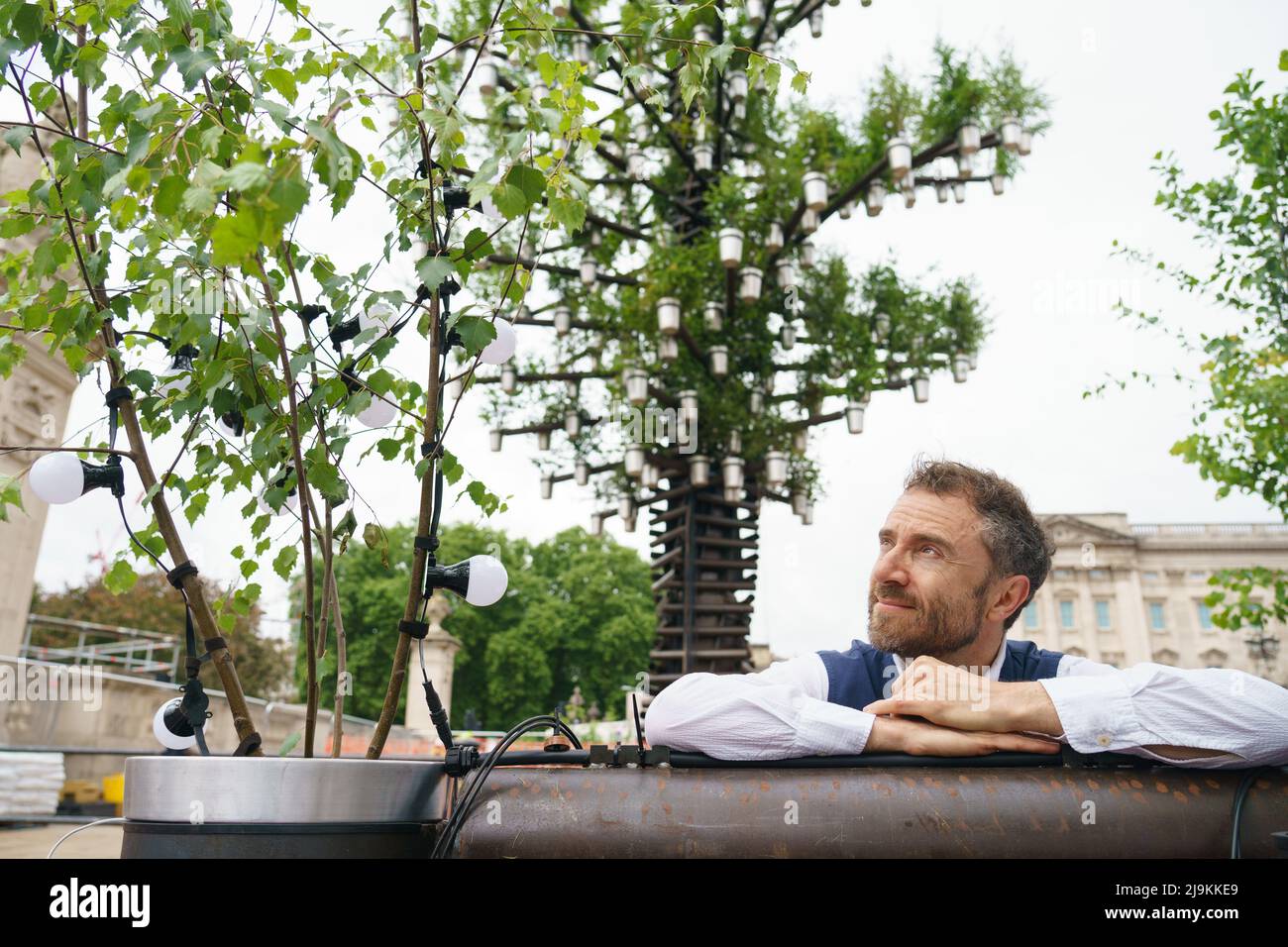 Designer Thomas Heatherwick with his Queen's Green Canopy (QGC) Tree of ...