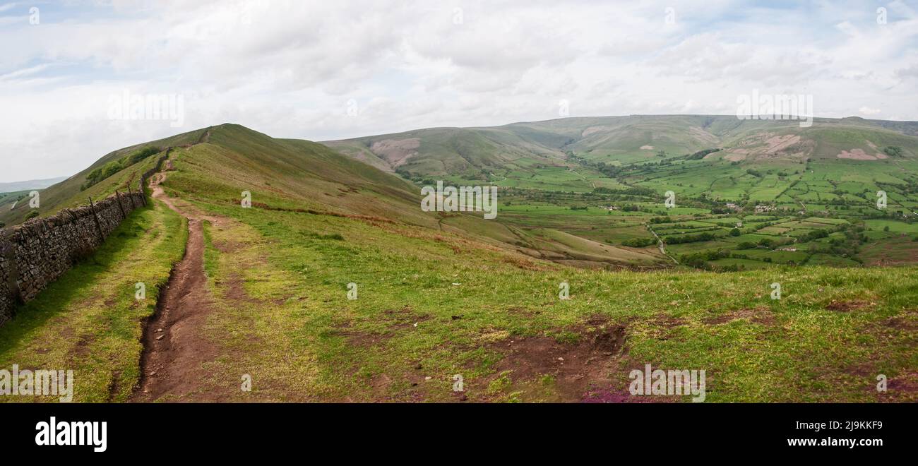 Around the UK - Peak District Britain's First National Park Stock Photo ...
