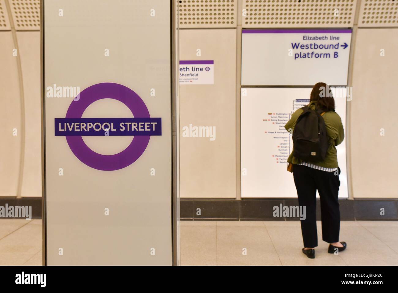Elizabeth line liverpool street station hi-res stock photography and ...