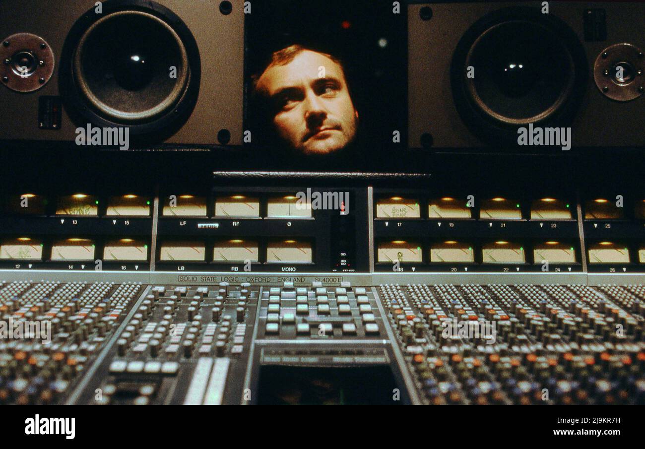 Singer songwriter phil collins hi-res stock photography and images - Alamy