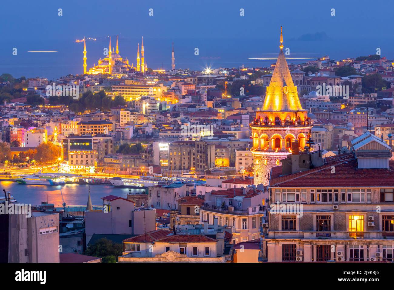 Downtown Istanbul cityscape in Turkey at sunset with Glalaga Tower ...