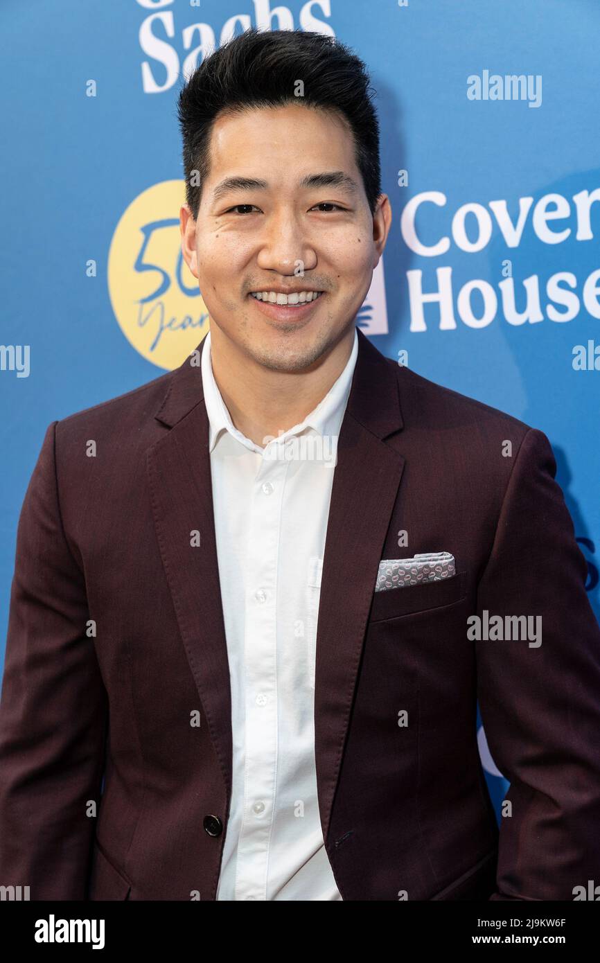 Alex Wong attends Covenant House Night of Covenant Stars Gala at ...