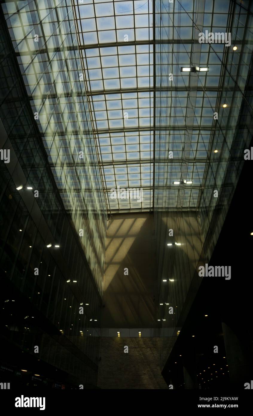 Glass ceiling with repetition of lights, in perspective Stock Photo - Alamy