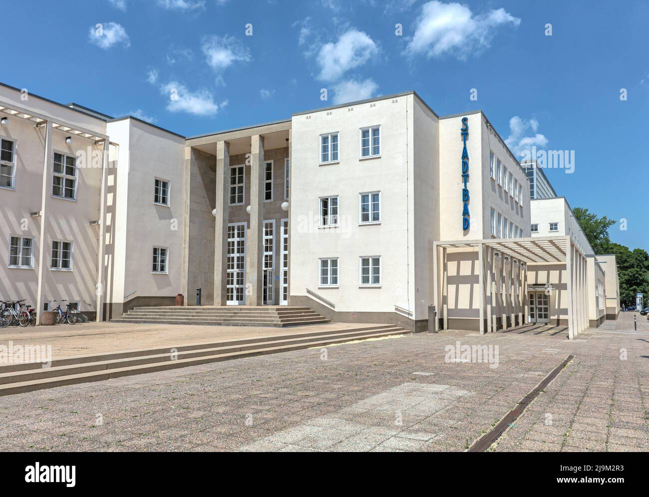 Modernist Buildings in the Bauhaus campus in Dessau, Saxony-Anhalt ...