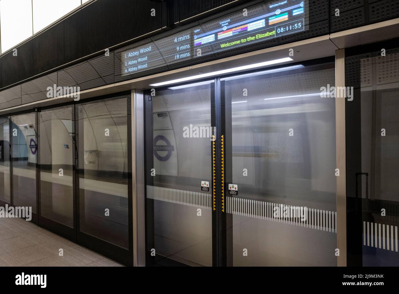 New elizabeth line passenger train hi-res stock photography and images ...