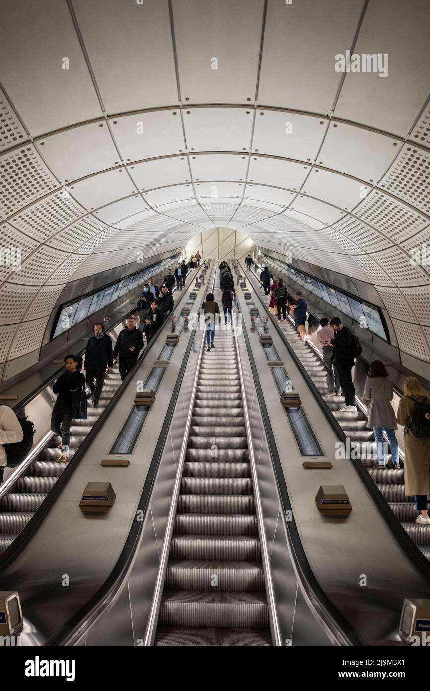 London, UK. 24 May 2022. Escalators at Farringdon station as passengers ...