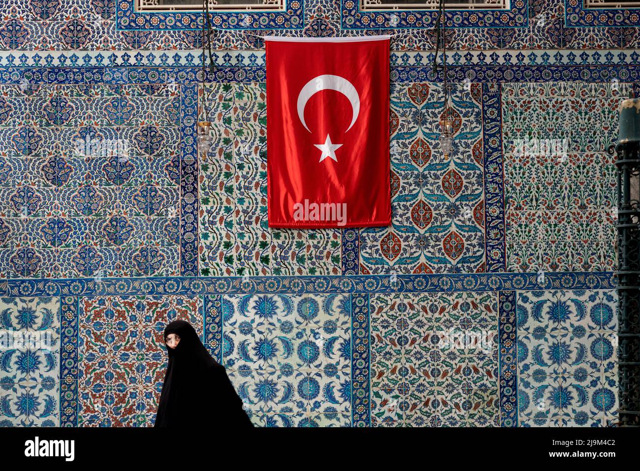 Beautiful Iznik Islamic designed tile work inside the Eyup Sultan ...