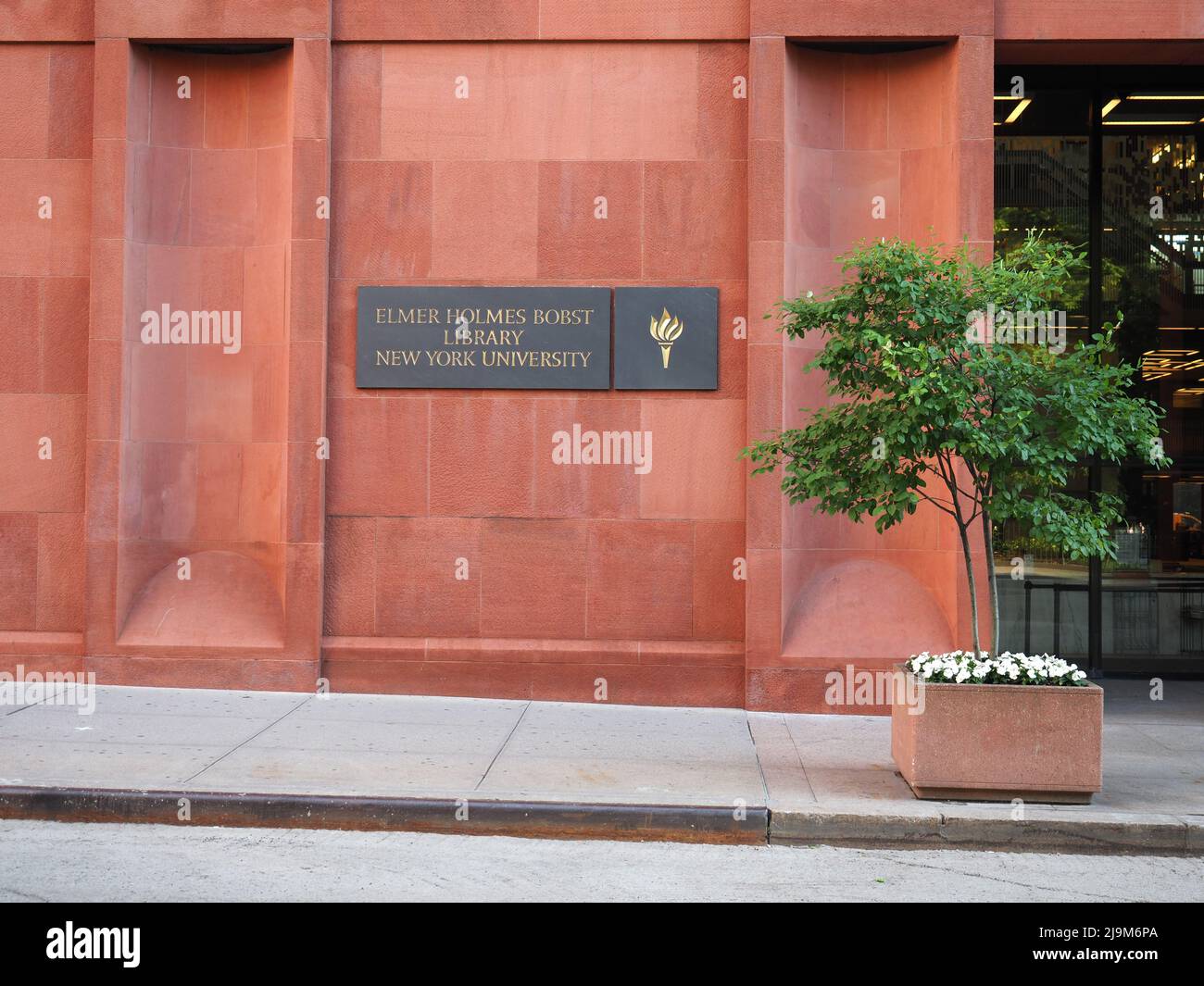 Elmer logo hi-res stock photography and images - Alamy