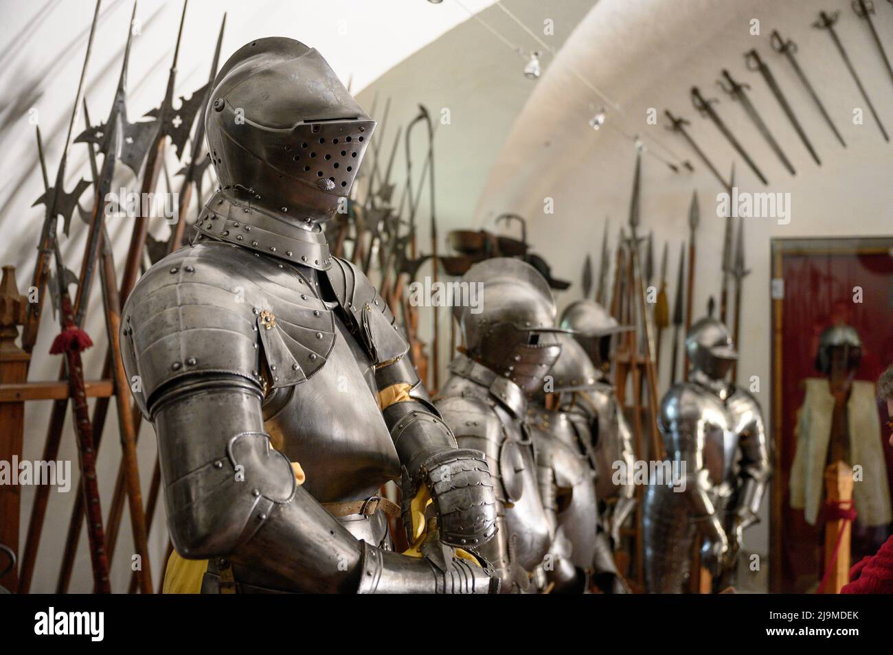 armory with knight armor and weapons in Tratzberg castle in Tyrol Stock ...