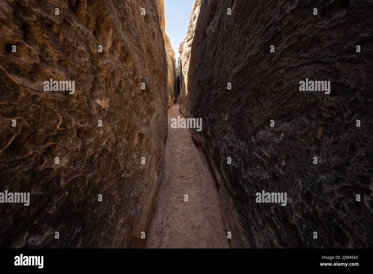 Smooth Slot Canyon Walls Of The Joint Trail in Canyonlands National ...
