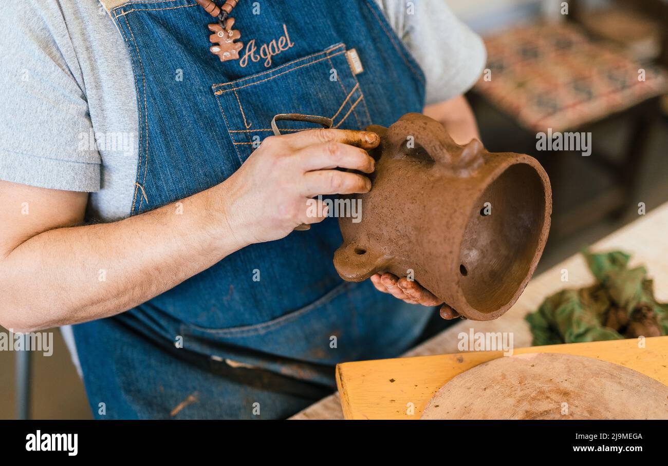 Female concentrate hi-res stock photography and images - Alamy