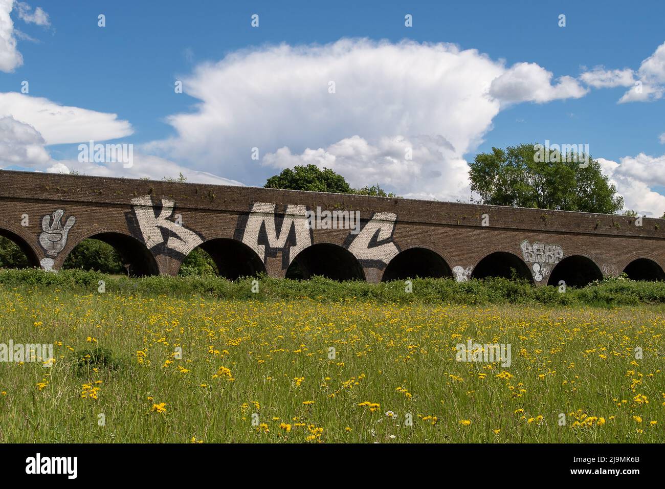 Windsor railway viaduct hi-res stock photography and images - Alamy