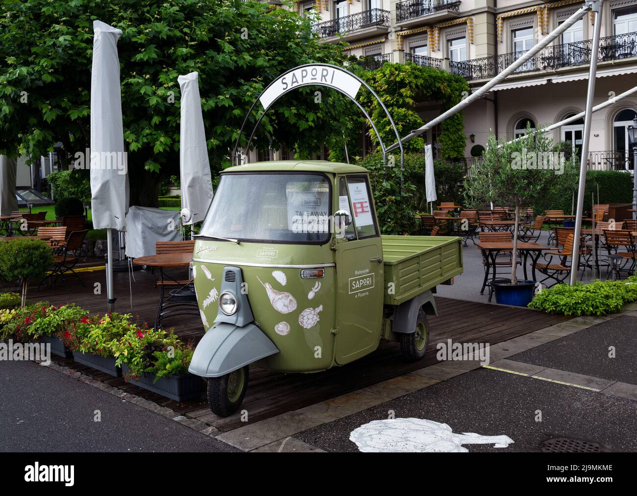 Pizza truck hi-res stock photography and images - Alamy