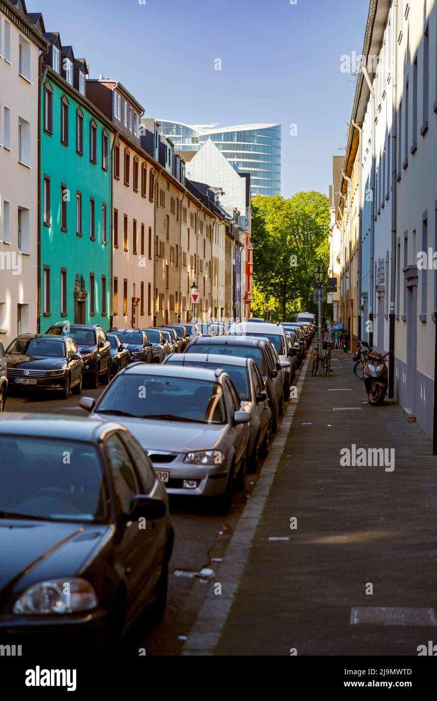High rise building car parking hi-res stock photography and images - Alamy