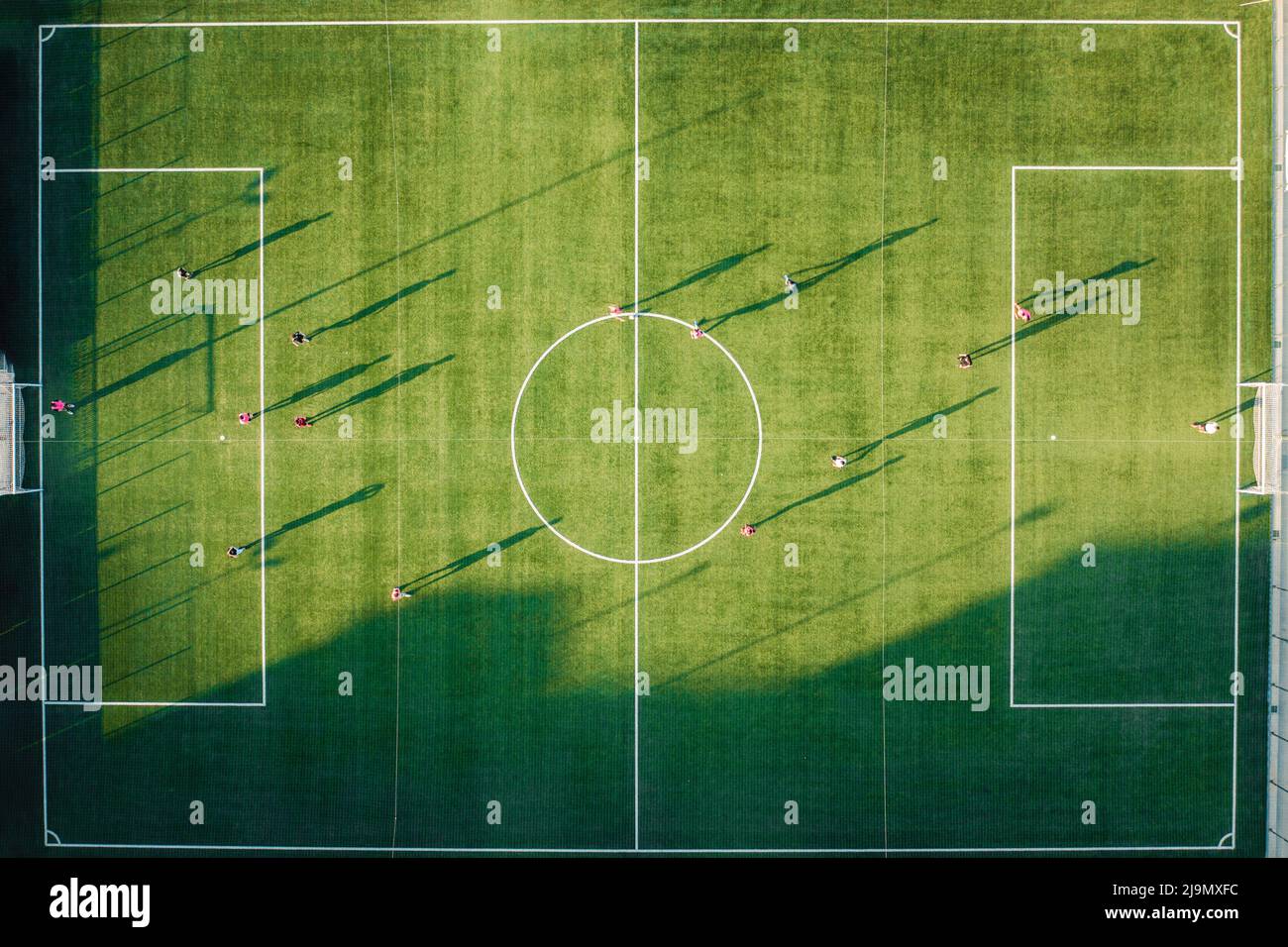 Football field overhead hi-res stock photography and images - Alamy