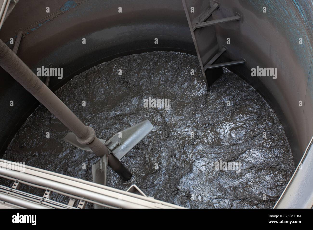 Advanced technique extraction hi-res stock photography and images - Alamy