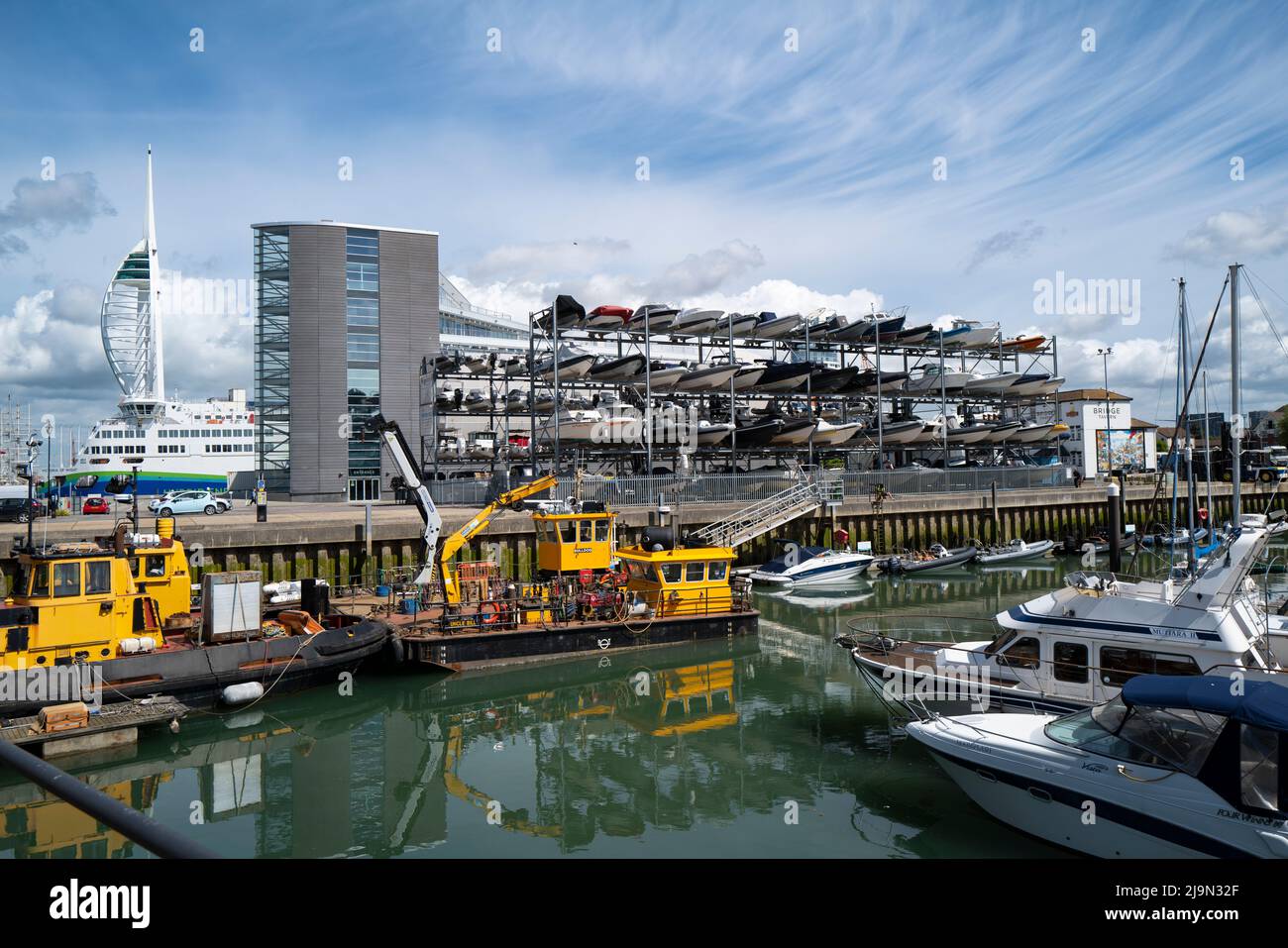 Camber Quay Portsmouth Harbour Hampshire Stock Photo - Alamy