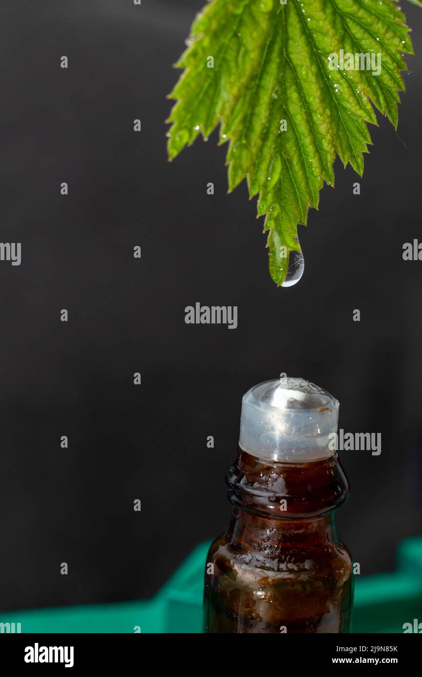 Pouring perfume hi-res stock photography and images - Alamy